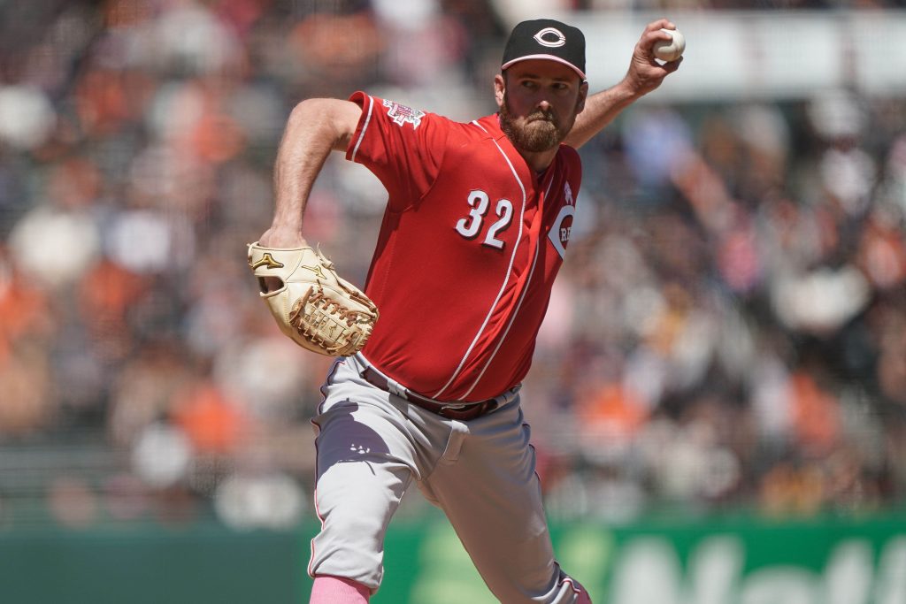 Reds Designate Zach Duke - MLB Trade Rumors