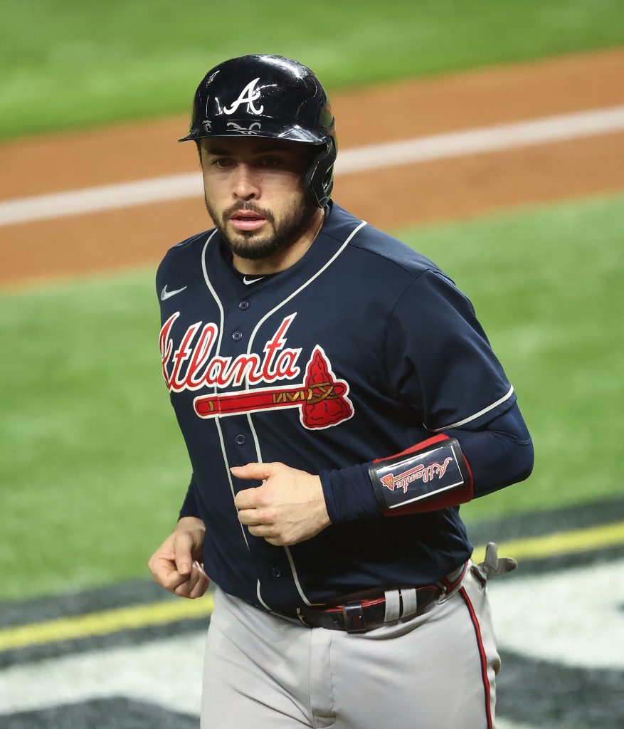 Braves, Travis D'Arnaud 확장 - MLB 트레이드 루머
