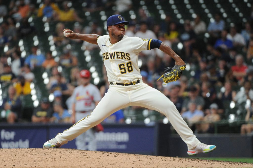 Brewers Outright Miguel Sánchez - MLB Trade Rumors
