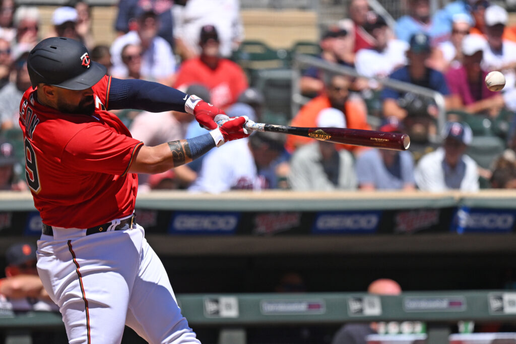 Sandy Leon To Undergo Knee Surgery - MLB Trade Rumors