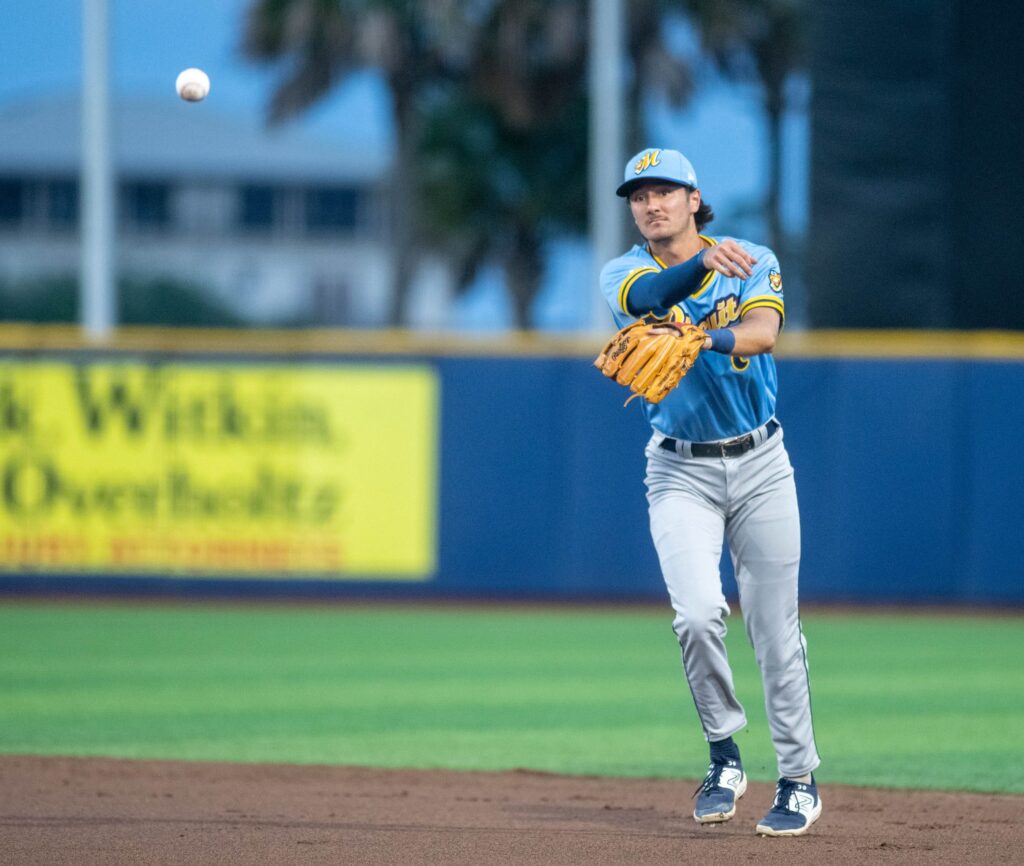 Pirates To Select Alika Williams - MLB Trade Rumors