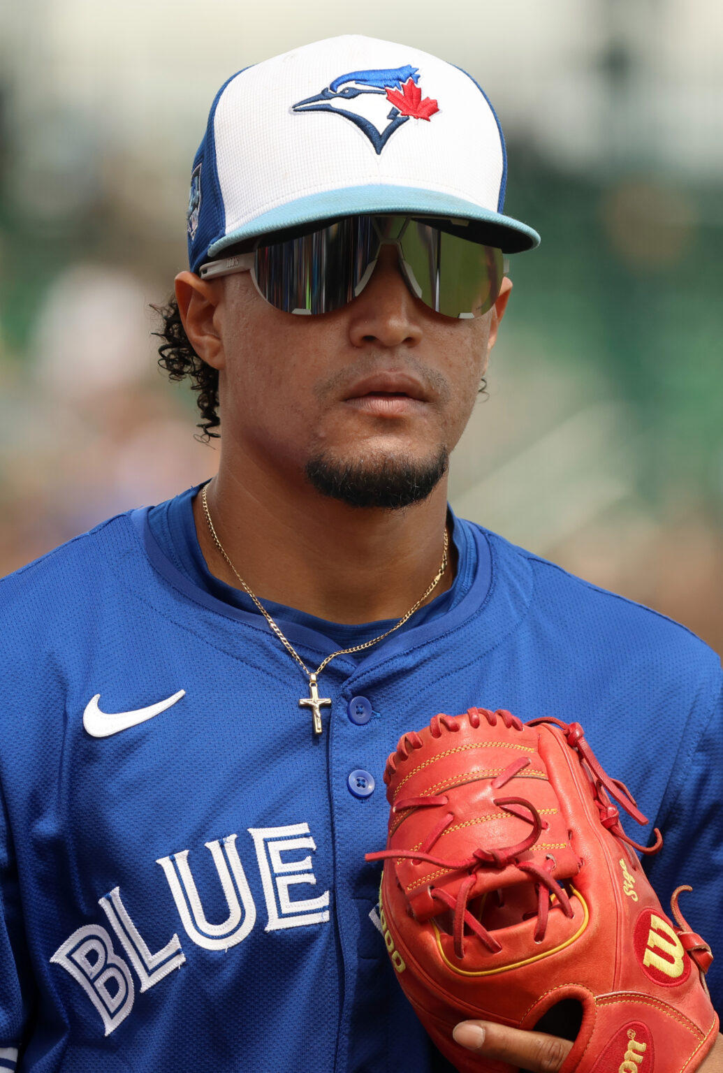 Reds Acquire Santiago Espinal - MLB Trade Rumors