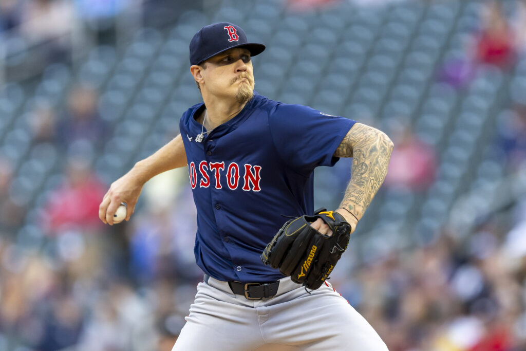 AL East Notes: Houck, Kahnle, Santander ...Middle East