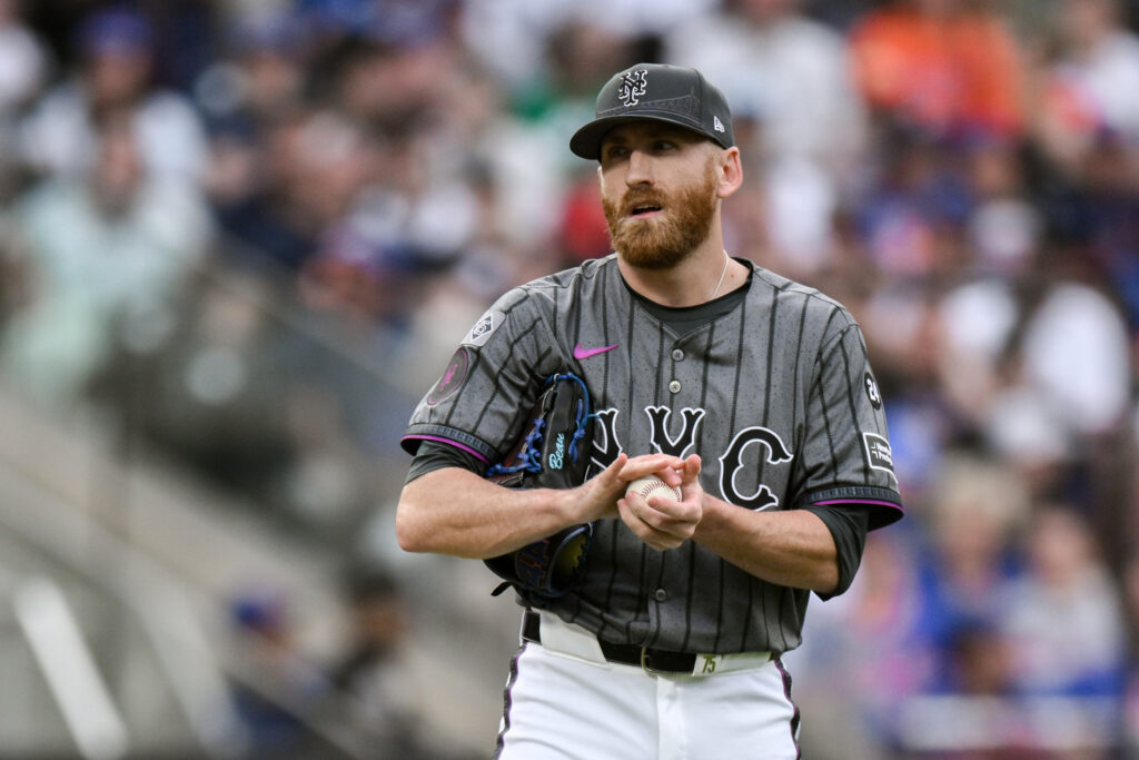 Reed Garrett To Undergo MRI On Right Elbow - MLB Trade Rumors