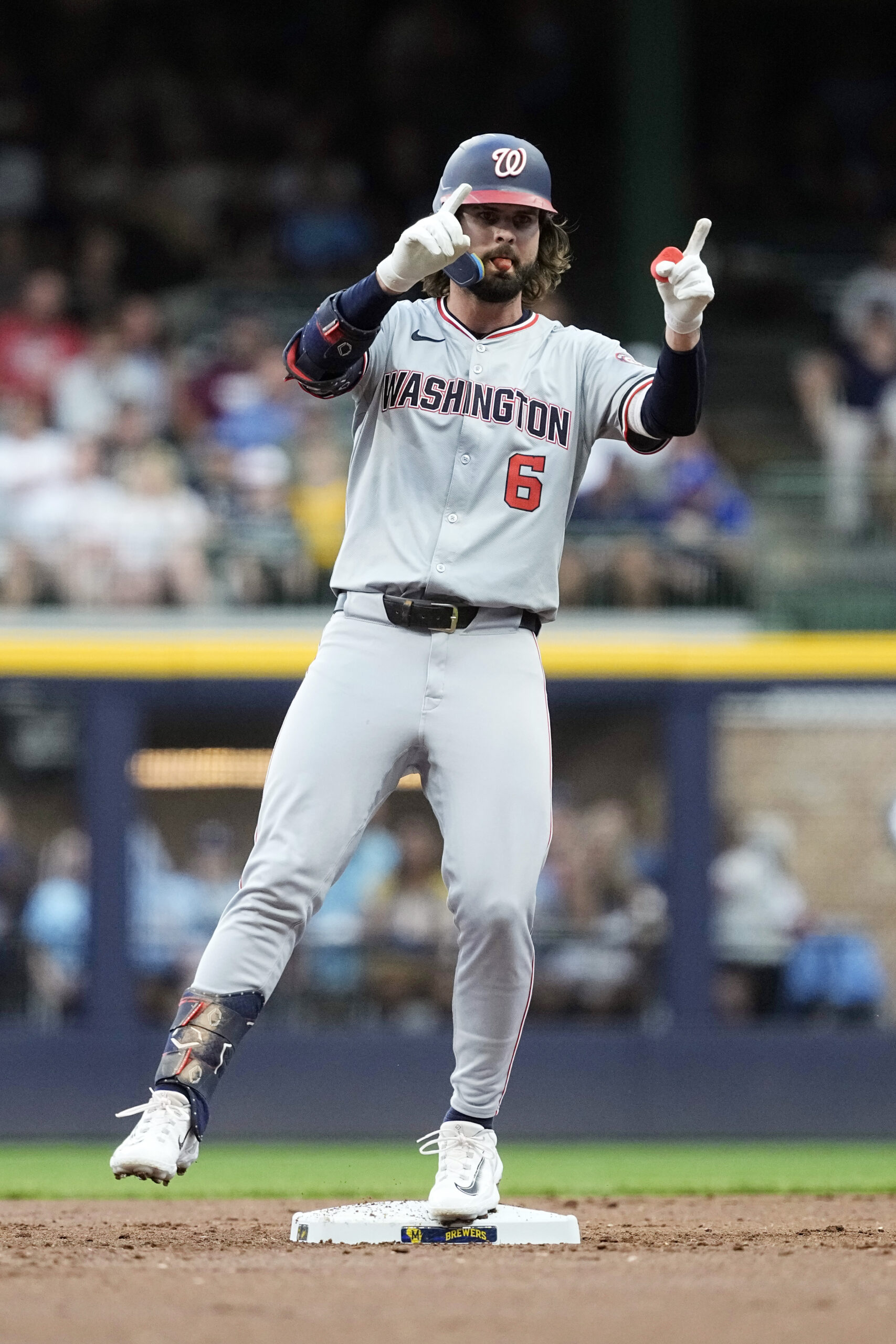 Mets finalize deal for Jesse Winker