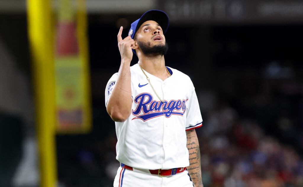 Mariners Claim Jonathan Hernandez - MLB Trade Rumors