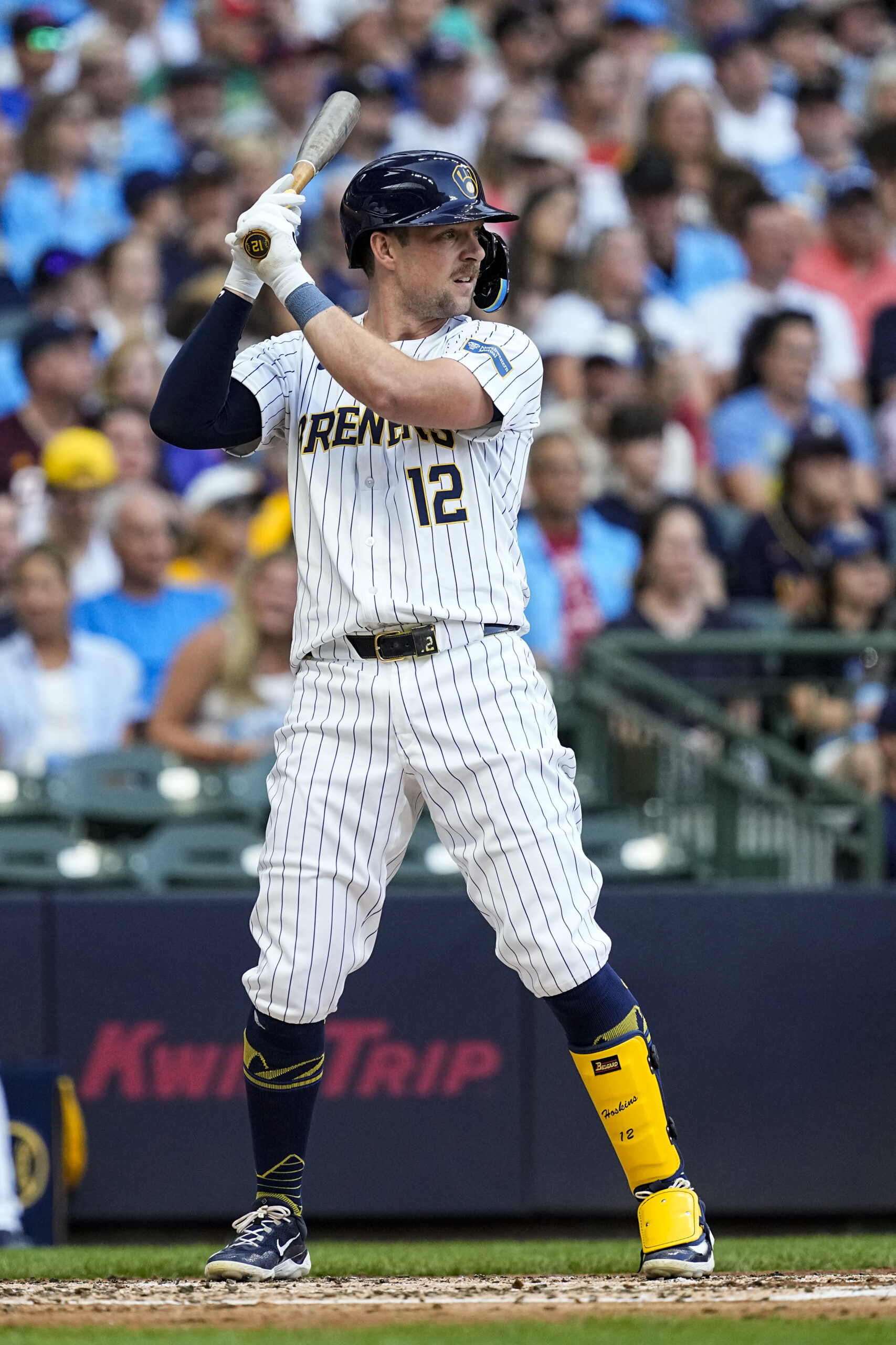 Rhys Hoskins Exercises Player Option With Brewers - MLB Trade Rumors