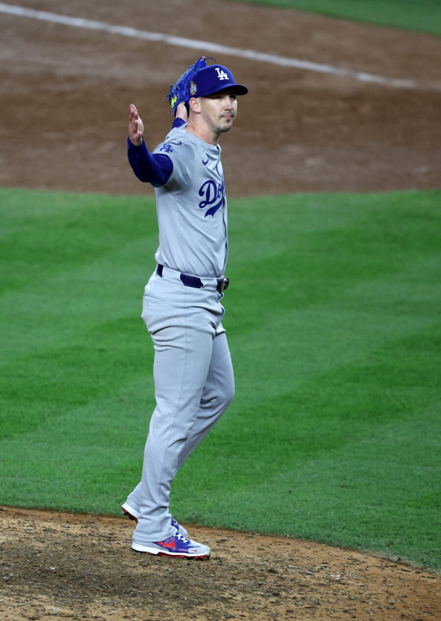 Red Sox Sign Walker Buehler - MLB Trade Rumors