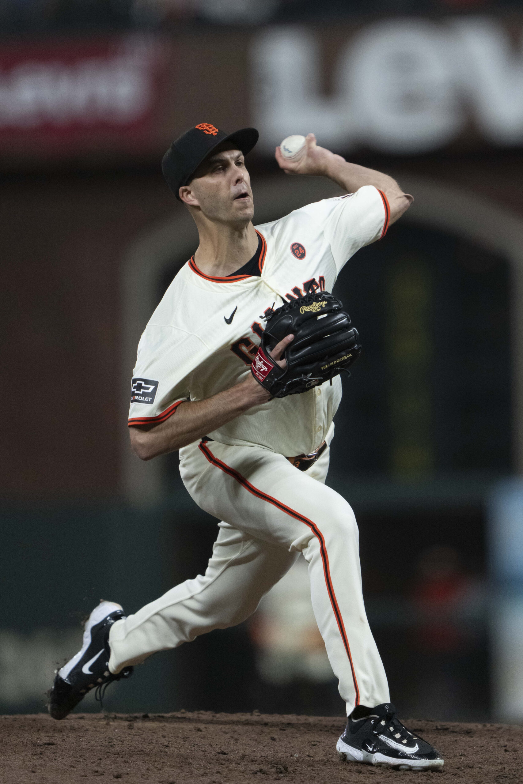 Reds Acquire Taylor Rogers - MLB Trade Rumors