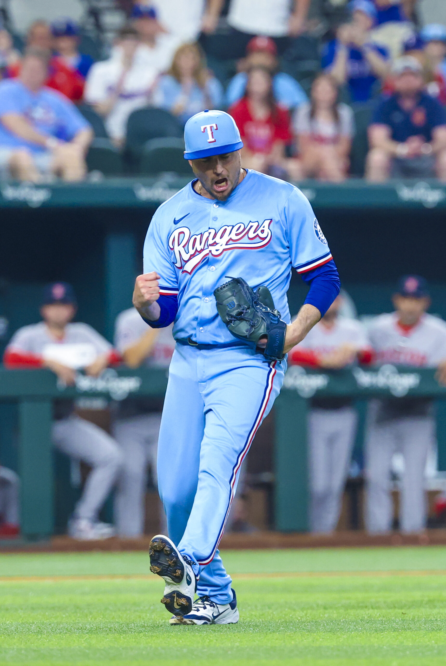 Tyler Mahle Can Push The Rangers Over The Tax Line - MLB Trade Rumors