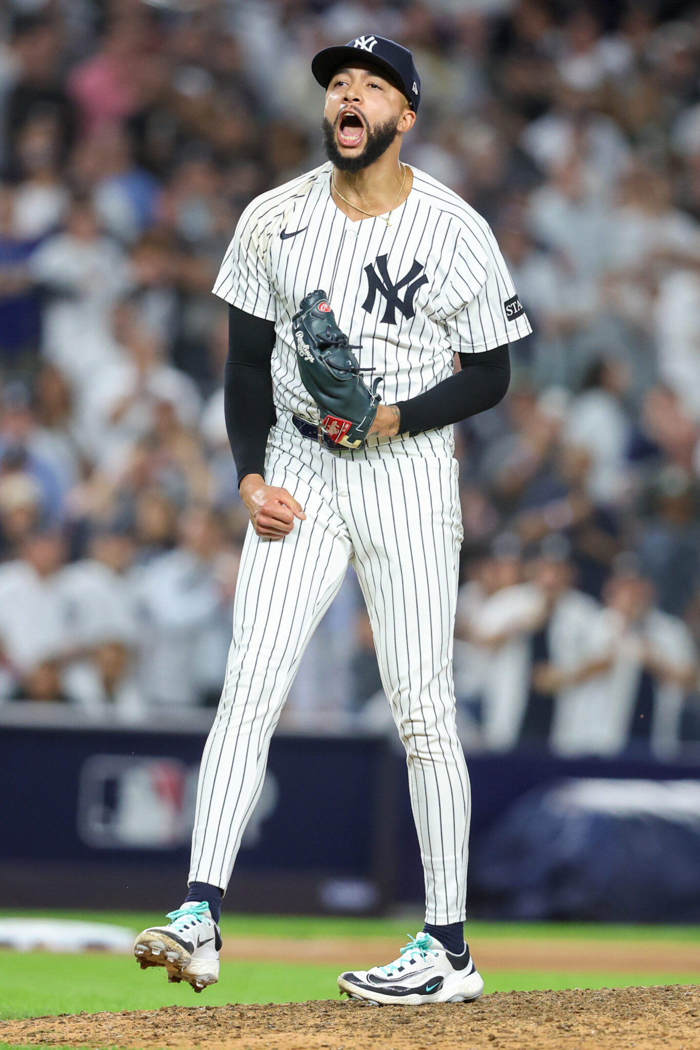 Mets Sign Devin Williams - MLB Trade Rumors